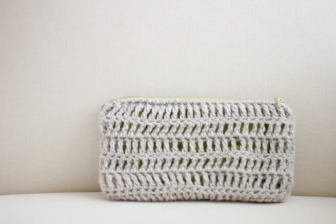 Treble Crochet Zip Pouch TUTORIAL
