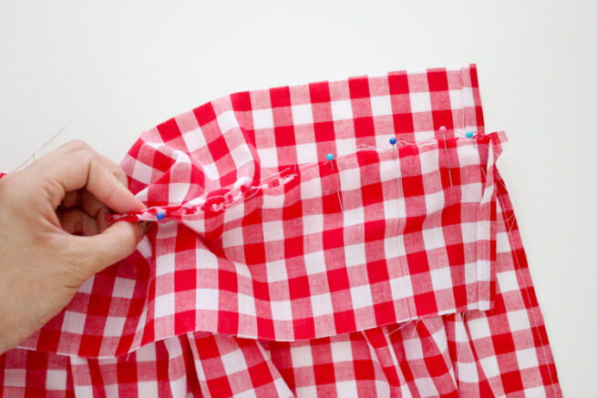 Simple Gathered Half Apron TUTORIAL