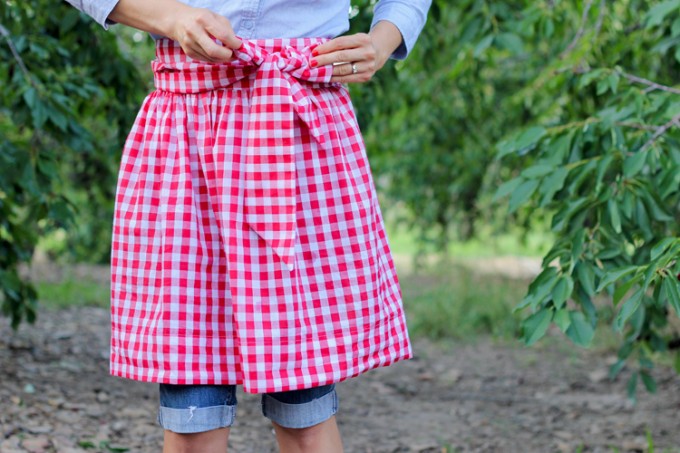 Simple Gathered Half Apron TUTORIAL
