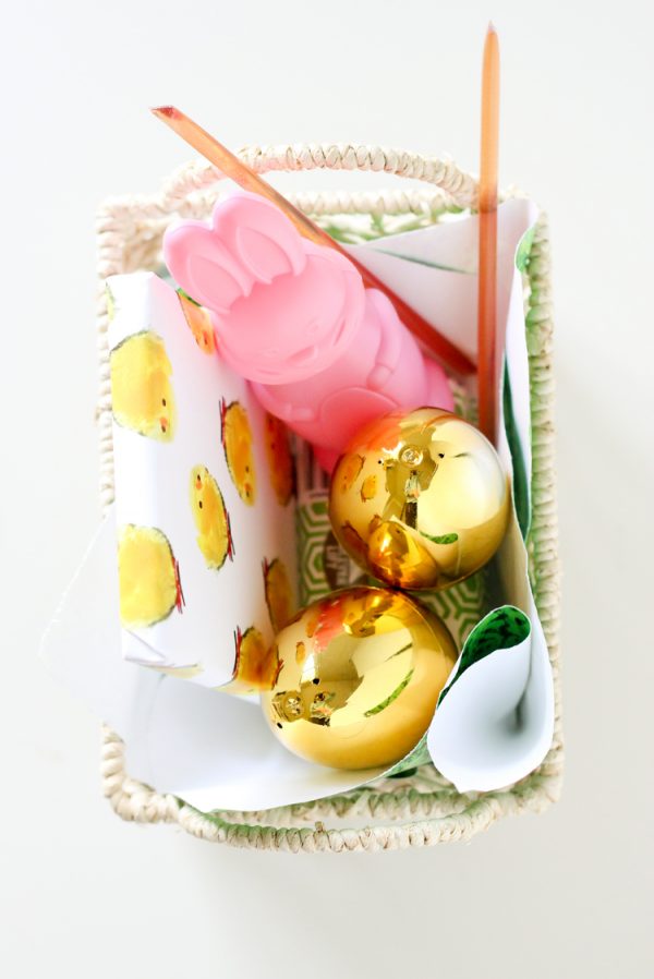 Easter Grass Wrapping Paper – free printables!
