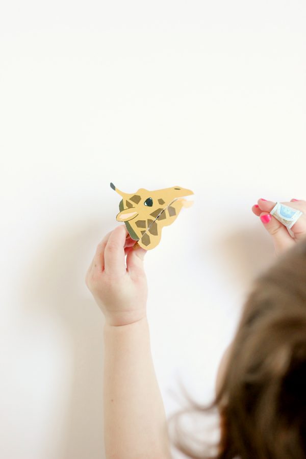 Clothespin Animal Puppets – Free Printable!