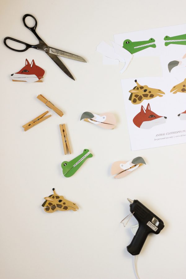Clothespin Animal Puppets – Free Printable!