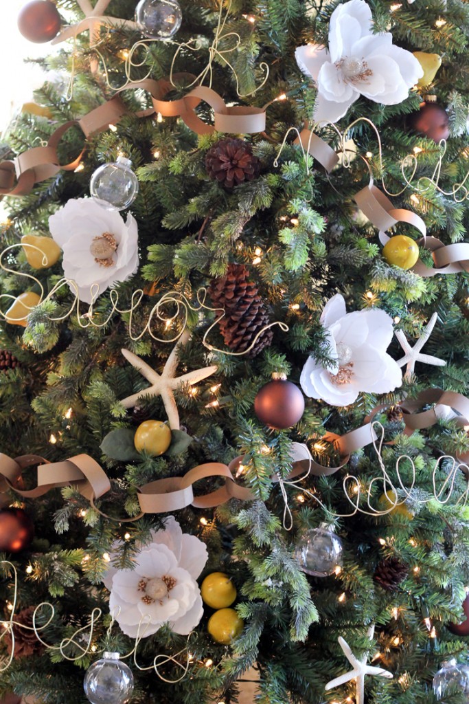 Floral Christmas Tree – Michaels Makers Dream Tree 2015
