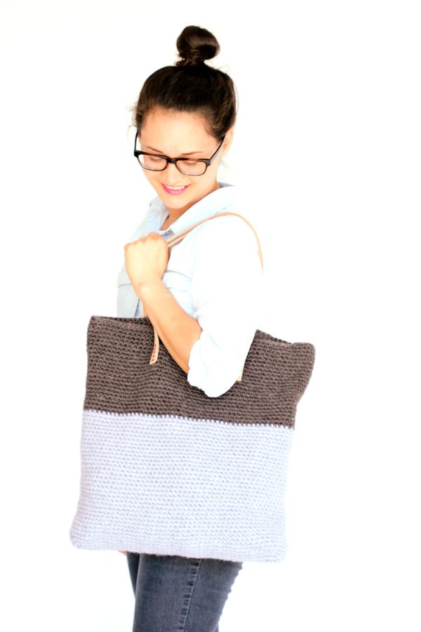 Crochet + Leather Basic Tote – Free Pattern