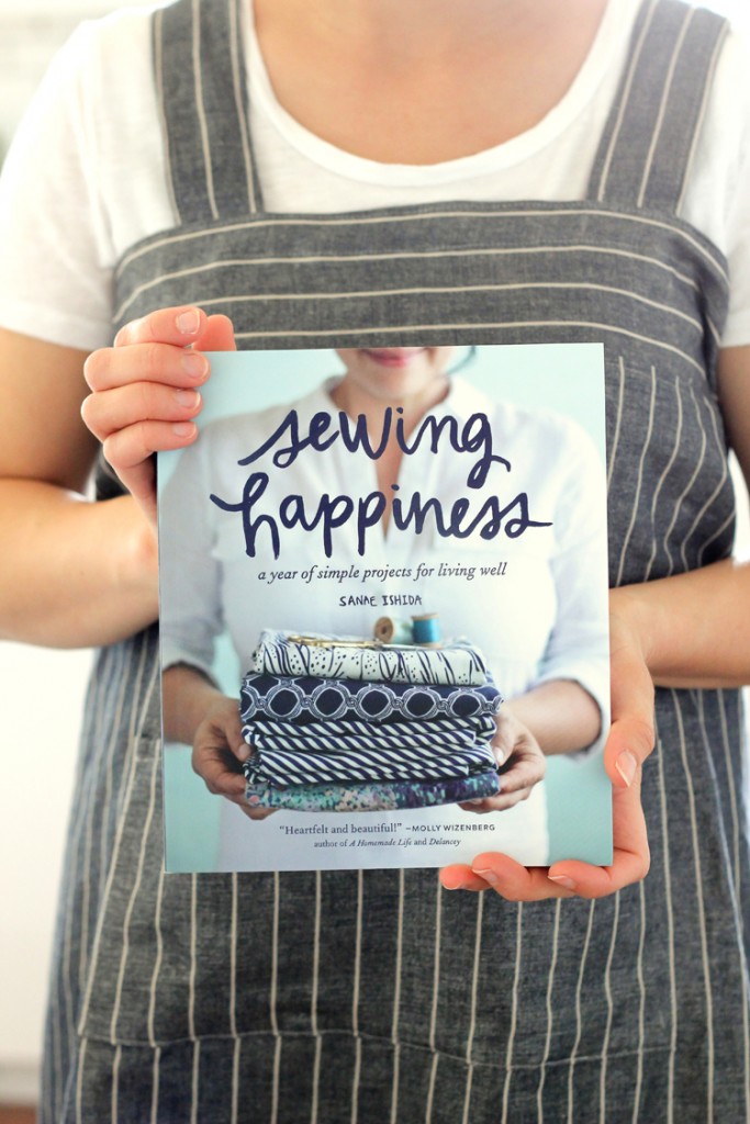 Cross-Back Apron + Sewing Happiness Book Review