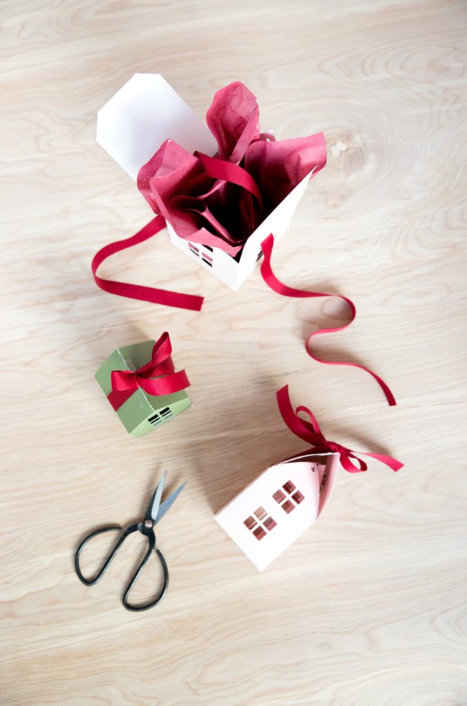 Little House Gift Boxes – Free Cut Files