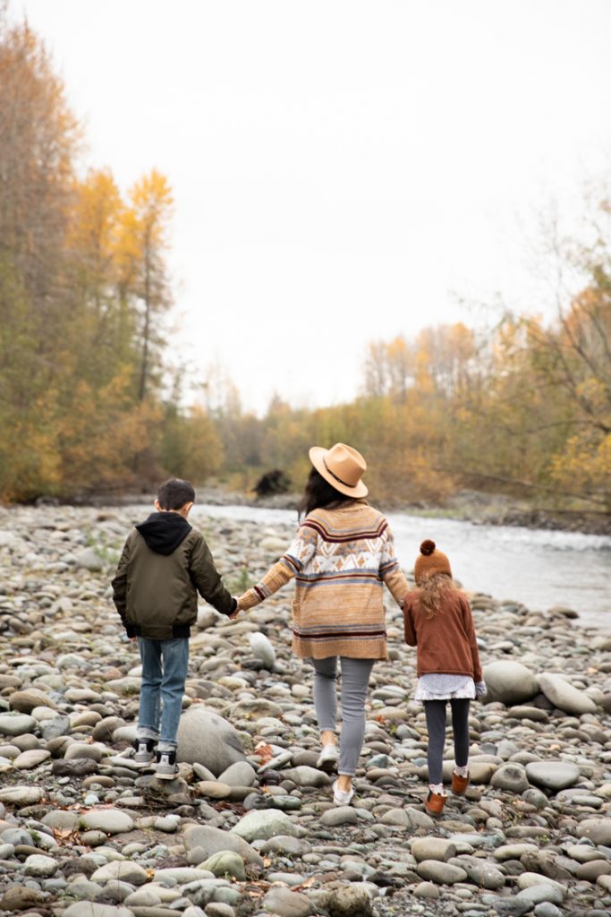 Four Simple and Easy Ways to Make Thanksgiving More Meaningful