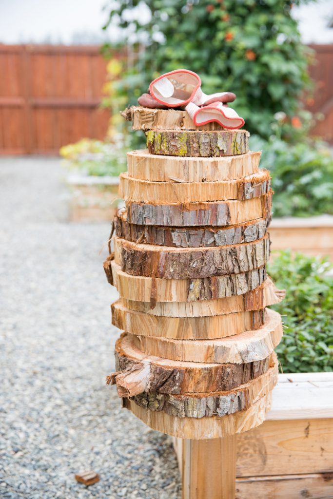 Creating a Wood Round Path