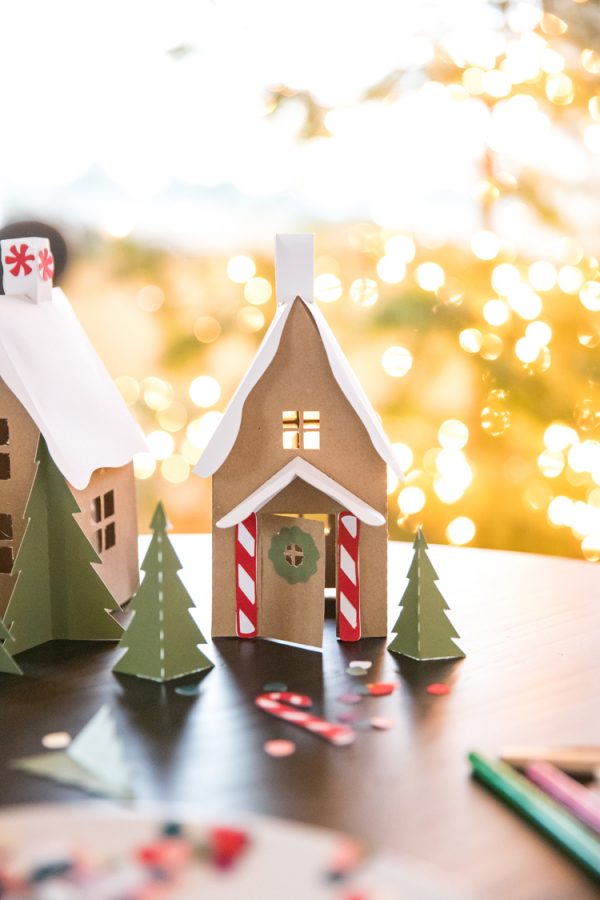 Paper Gingerbread Houses – free downloads!