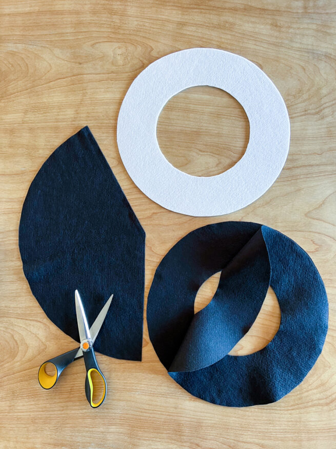 Basic Witch Hat – Free Pattern & Tutorial