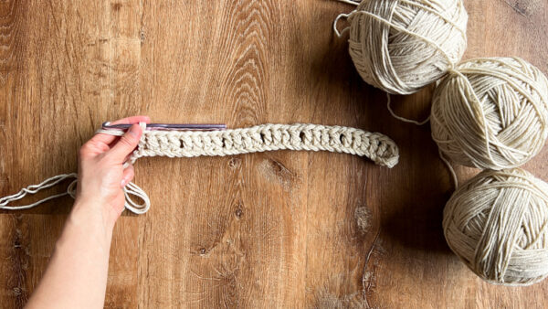 Windowpane Crochet Tote – Free Pattern and Tutorial