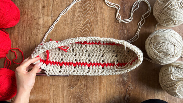 Windowpane Crochet Tote – Free Pattern and Tutorial