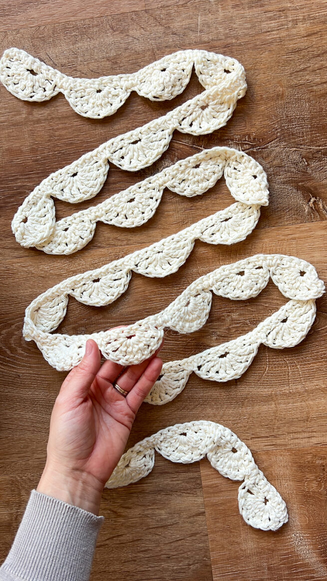Crochet Scallop Garland Tutorial